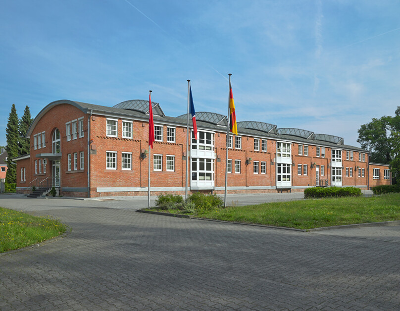 NETZSCH Trockenmahltechnik - NETZSCH Grinding & Dispersing